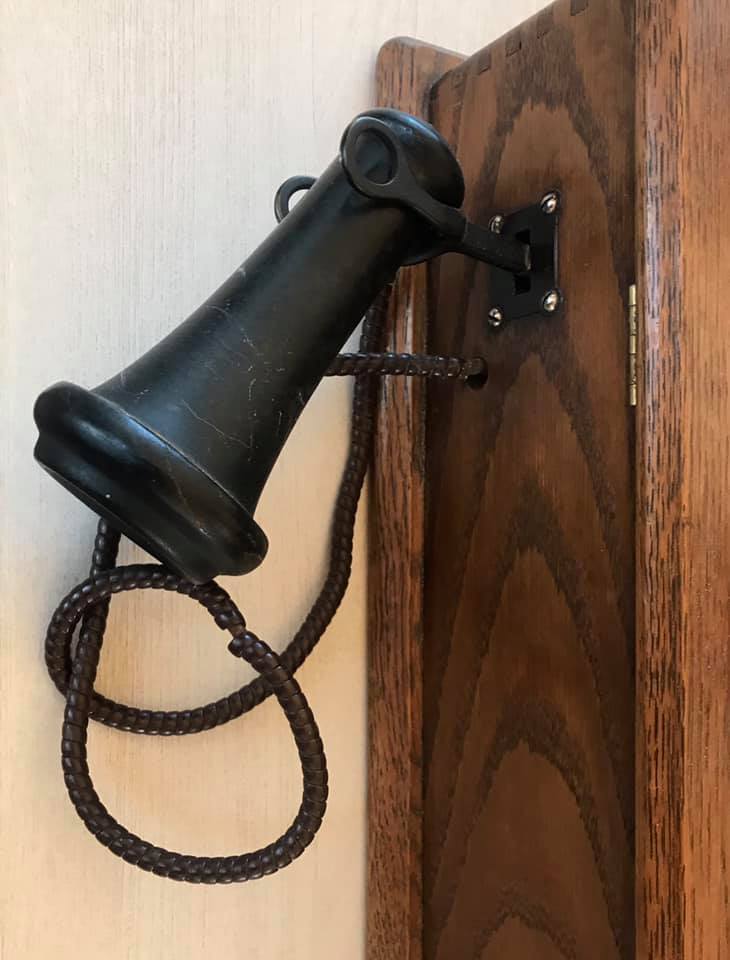 Vintage Oak Wood Wall Telephone – Barn 52